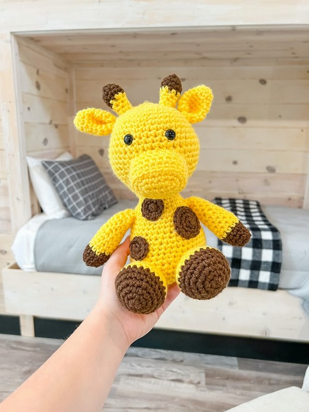 Crochet Giraffe Amigurumi Patterns Free - Yours Patterns