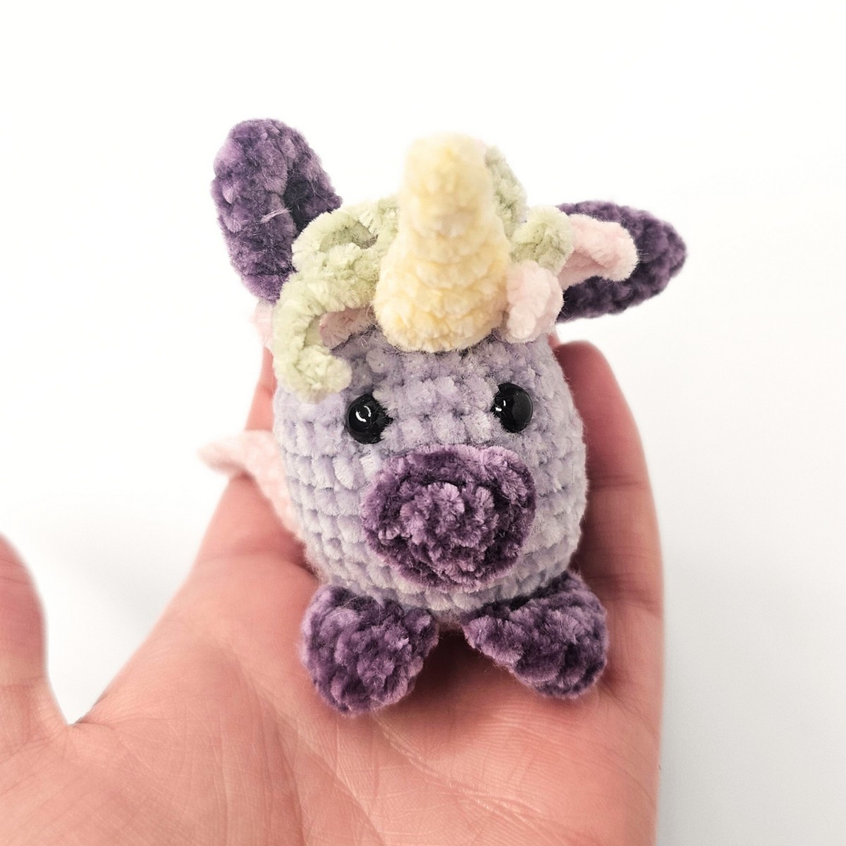 Crochet Freya the Unicorn Amigurumi Pattern - Yours Patterns