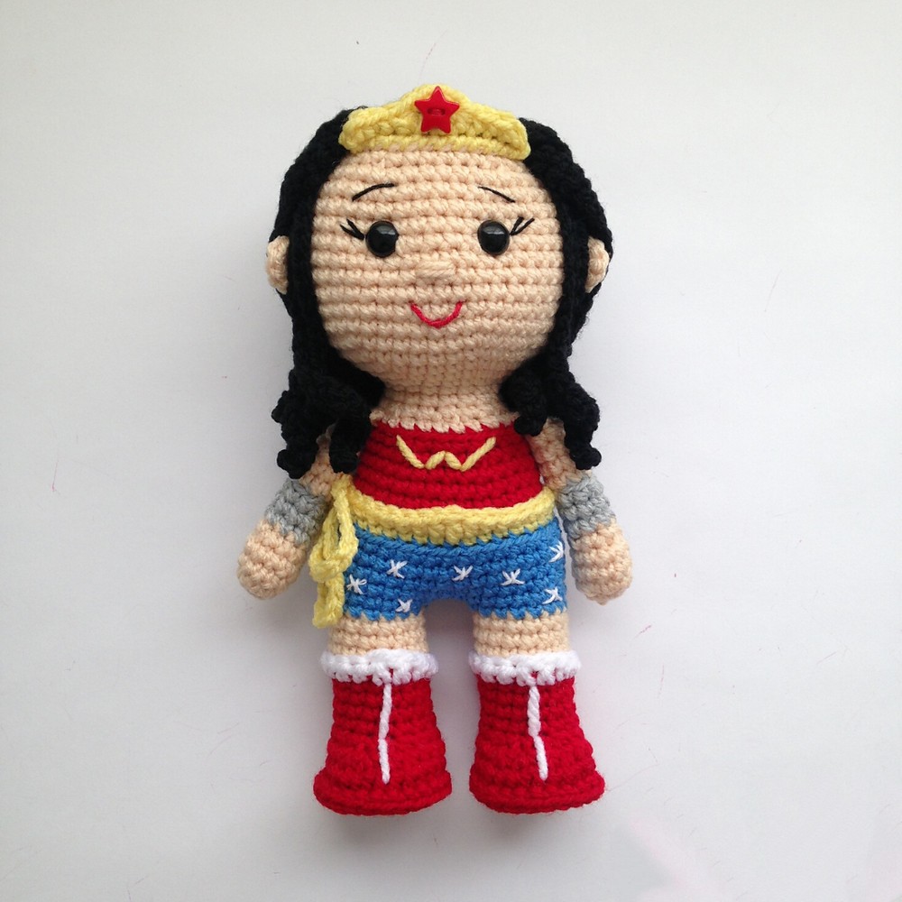 Crochet Wonder Woman Amigurumi - Yours Patterns
