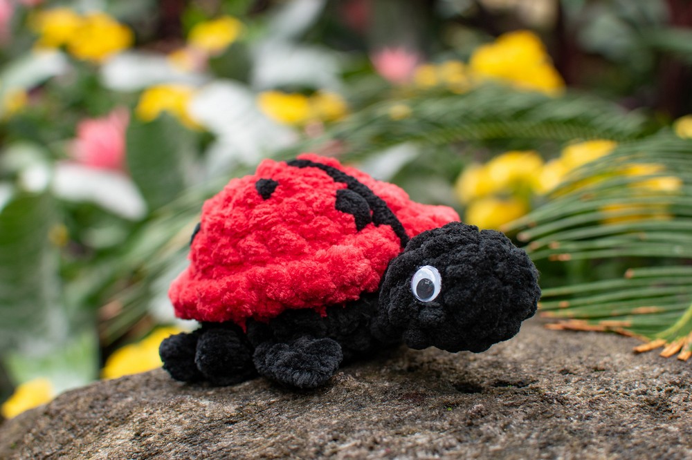 Crochet Layla Ladybug Amigurumi - Yours Patterns