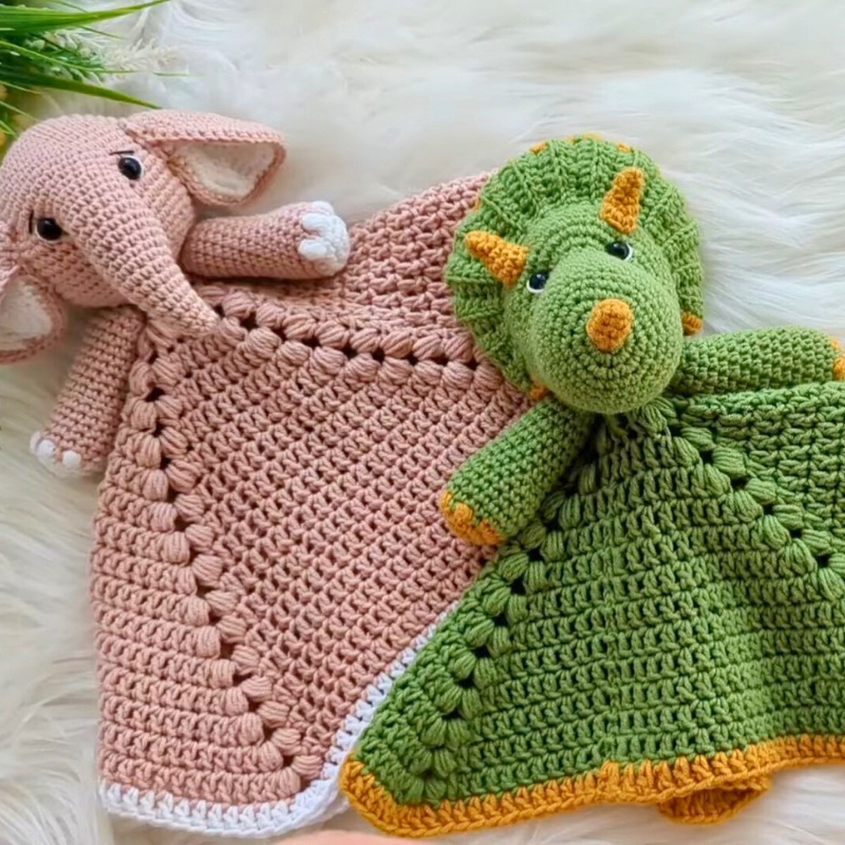 5 Super Comfy Crochet Animal Baby Blanket Patterns - Yours Patterns