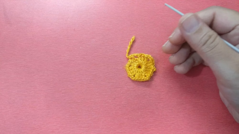 Bold Beauty Crochet Granny Mystical Lantern Pattern in Mesmerizing ...