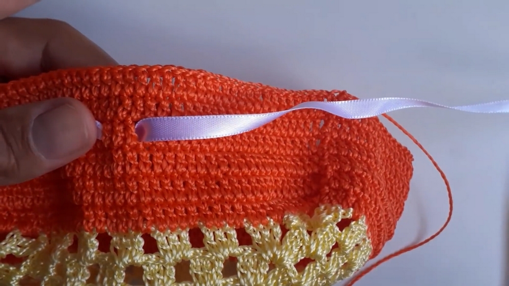 Neat and Lovely Crochet Jewelry Box Pattern for Small Items - Yours ...