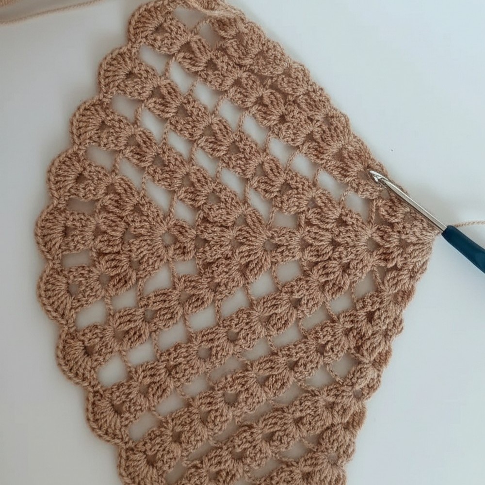 Stylish Crochet Triangle Scarf Pattern for Layered Outfits - Yours Patterns